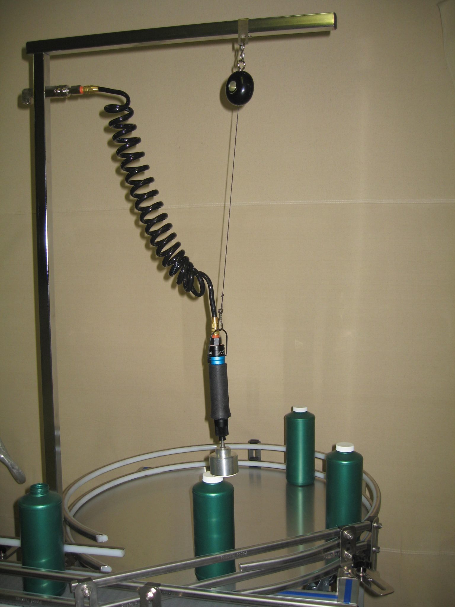 Chuck Capping System - US Packaging Equipment